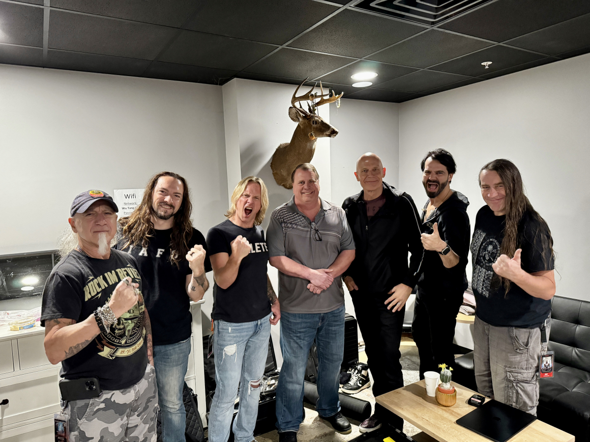 Meets Archive - Accept