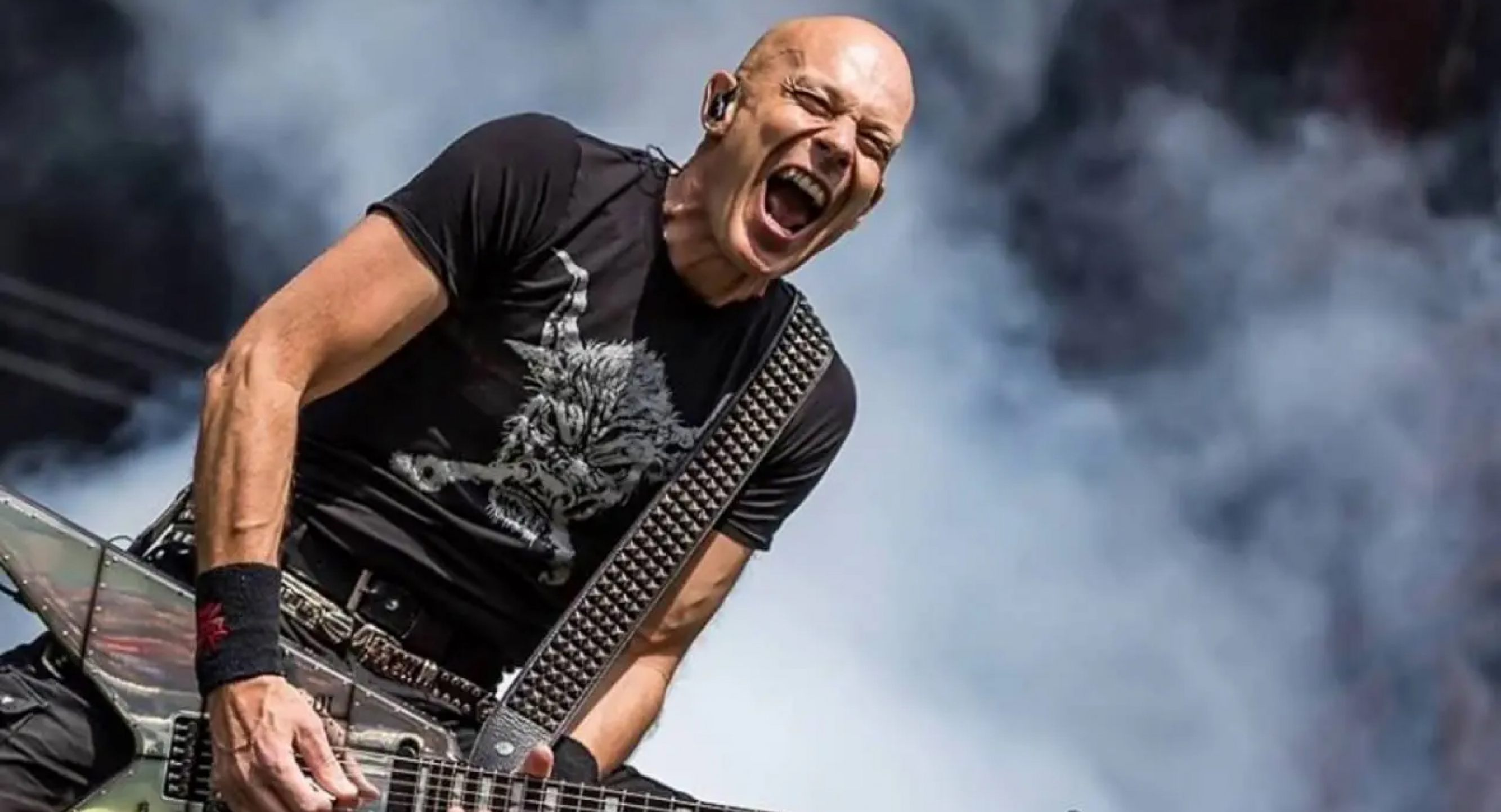 ACCEPT - Balls To The Wall (OFFICIAL LIVE VIDEO) - Accept